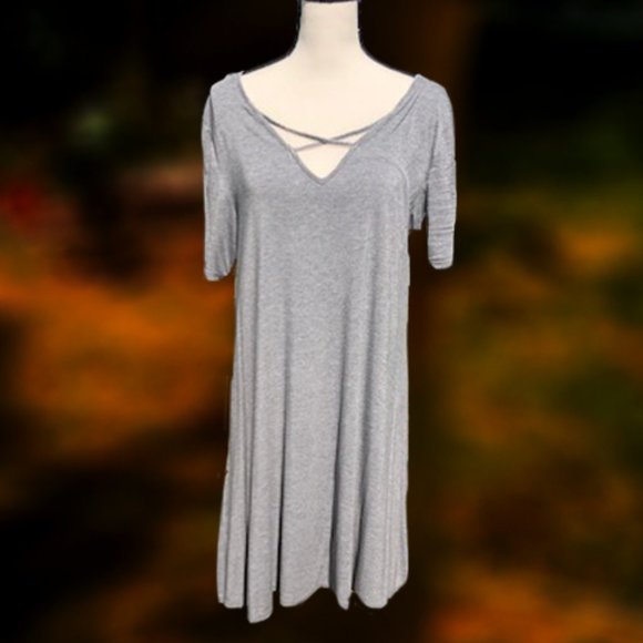 Reitmans | Dresses | Reitmans Reversible Cross Detail Solid Dress In ...